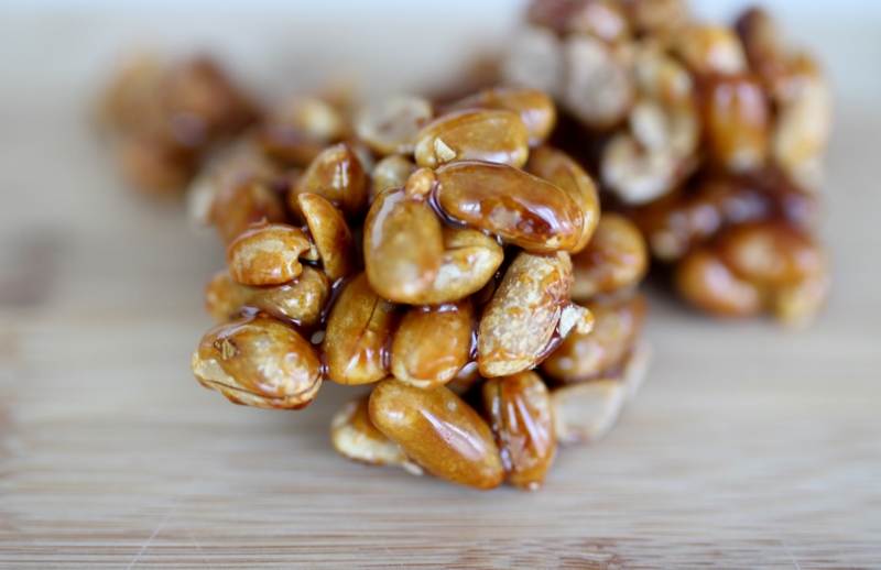 Doce de Ginguba (nougat au caramel et arachides) - Alice Pégie Cuisine