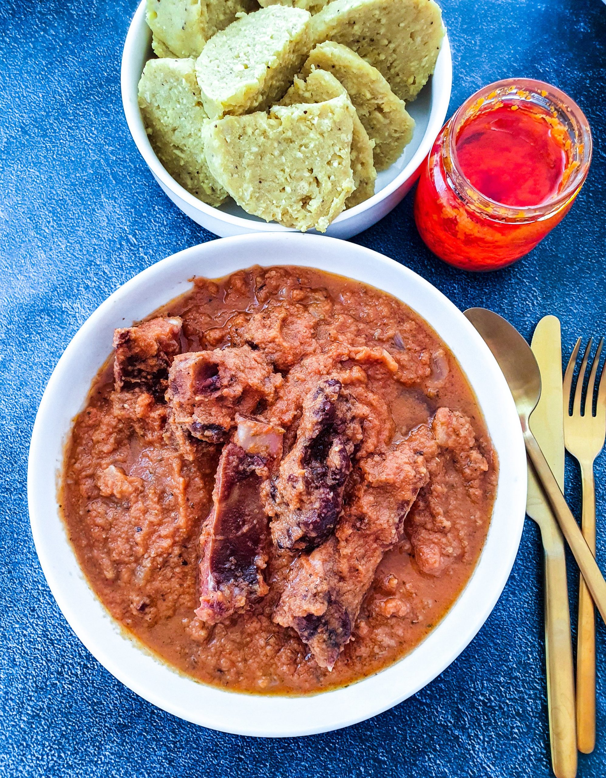 Porc fumé sauce à l'aubergine africaine - Alice Pégie Cuisine