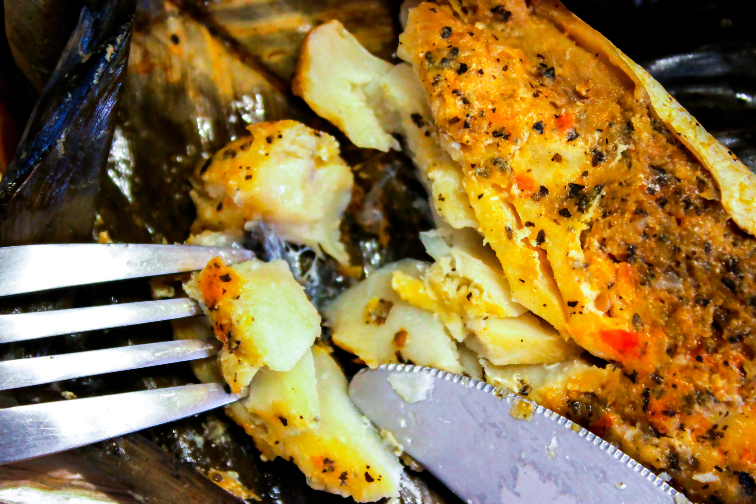 Papillotes (Ndomba) de bar au gingembre et au citron vert - Alice Pégie ...