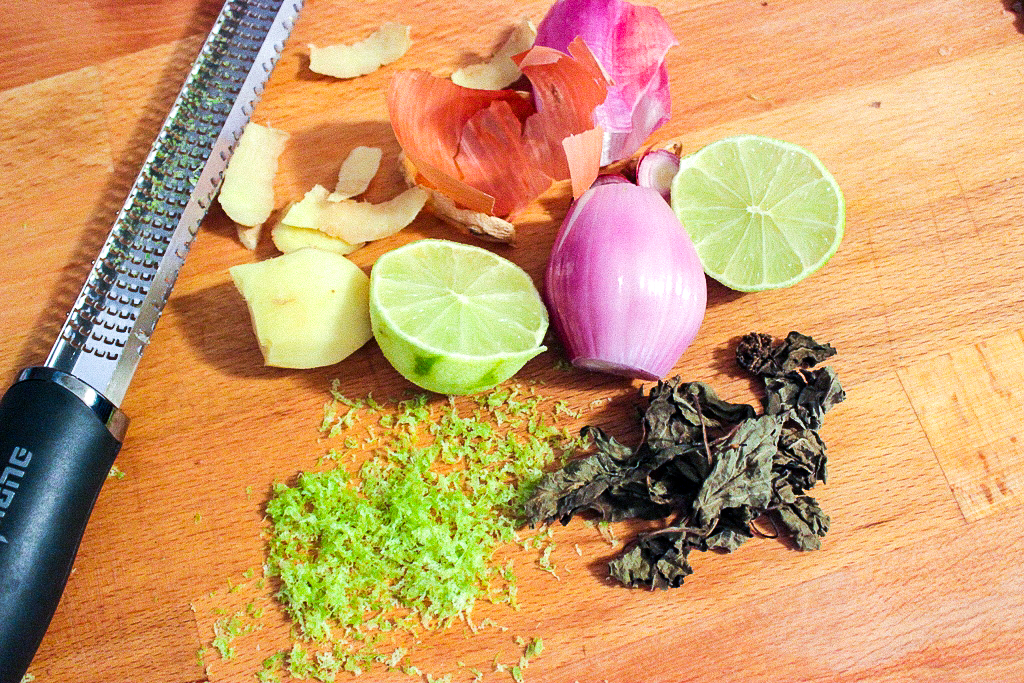 Papillotes (Ndomba) de bar au gingembre et au citron vert - Alice Pégie ...