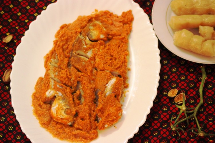 Poisson rôti à la tomate et aux épices - Alice Pégie Cuisine